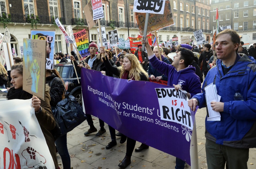 KU students join tuition fees demonstration