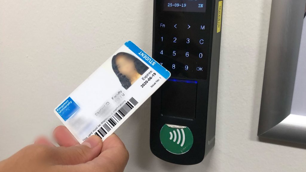 Electronic check-in makes no difference to student attendance